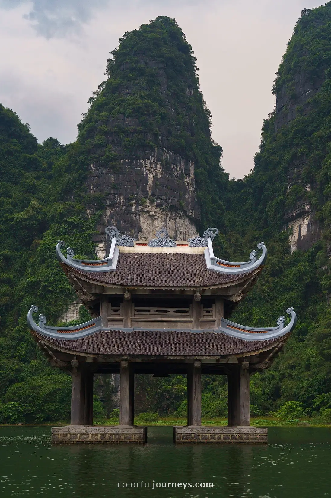 Trang An Boat Tour: Best Route, Prices, & Tips